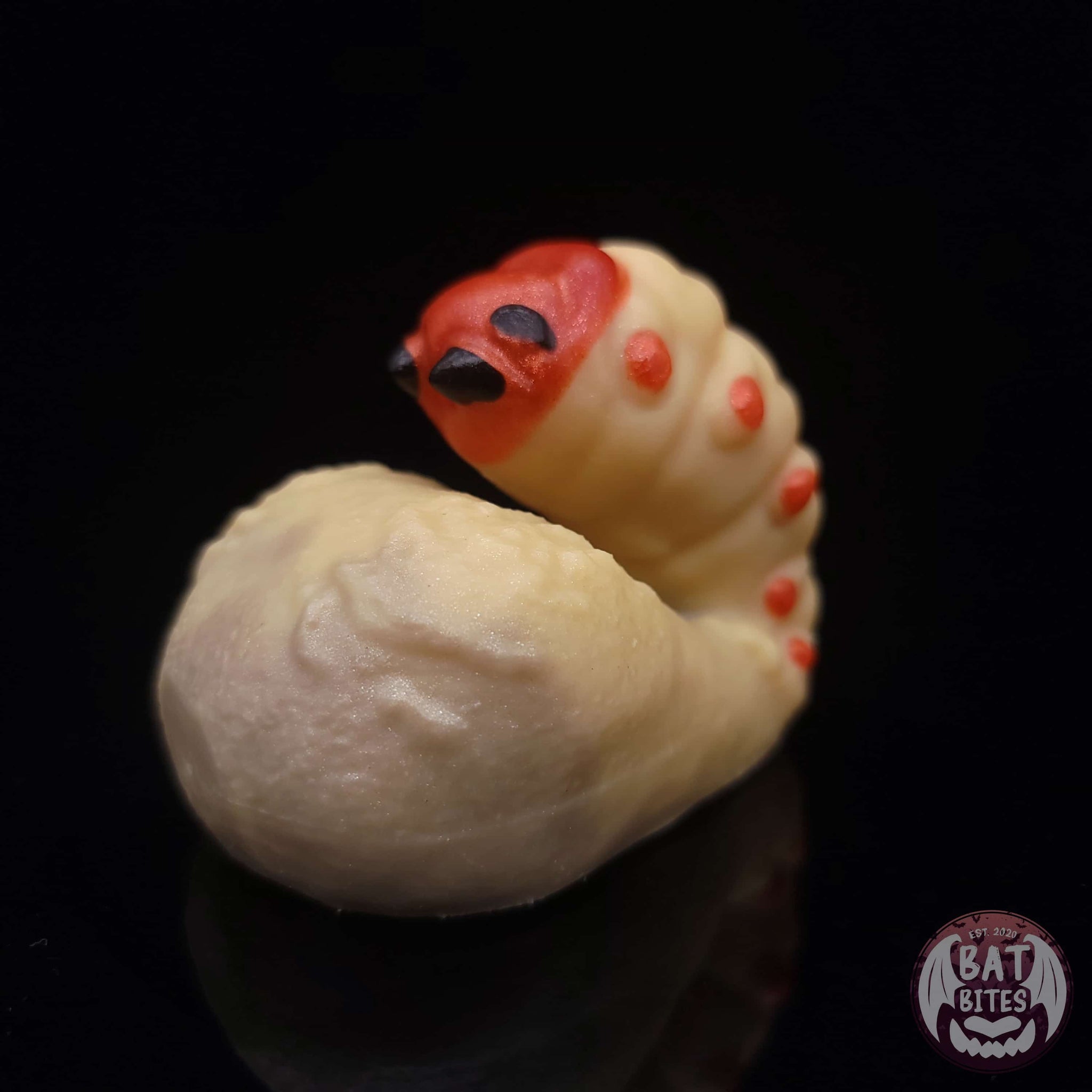 Grub Packer Small 00-20 Natural Grub – BBA